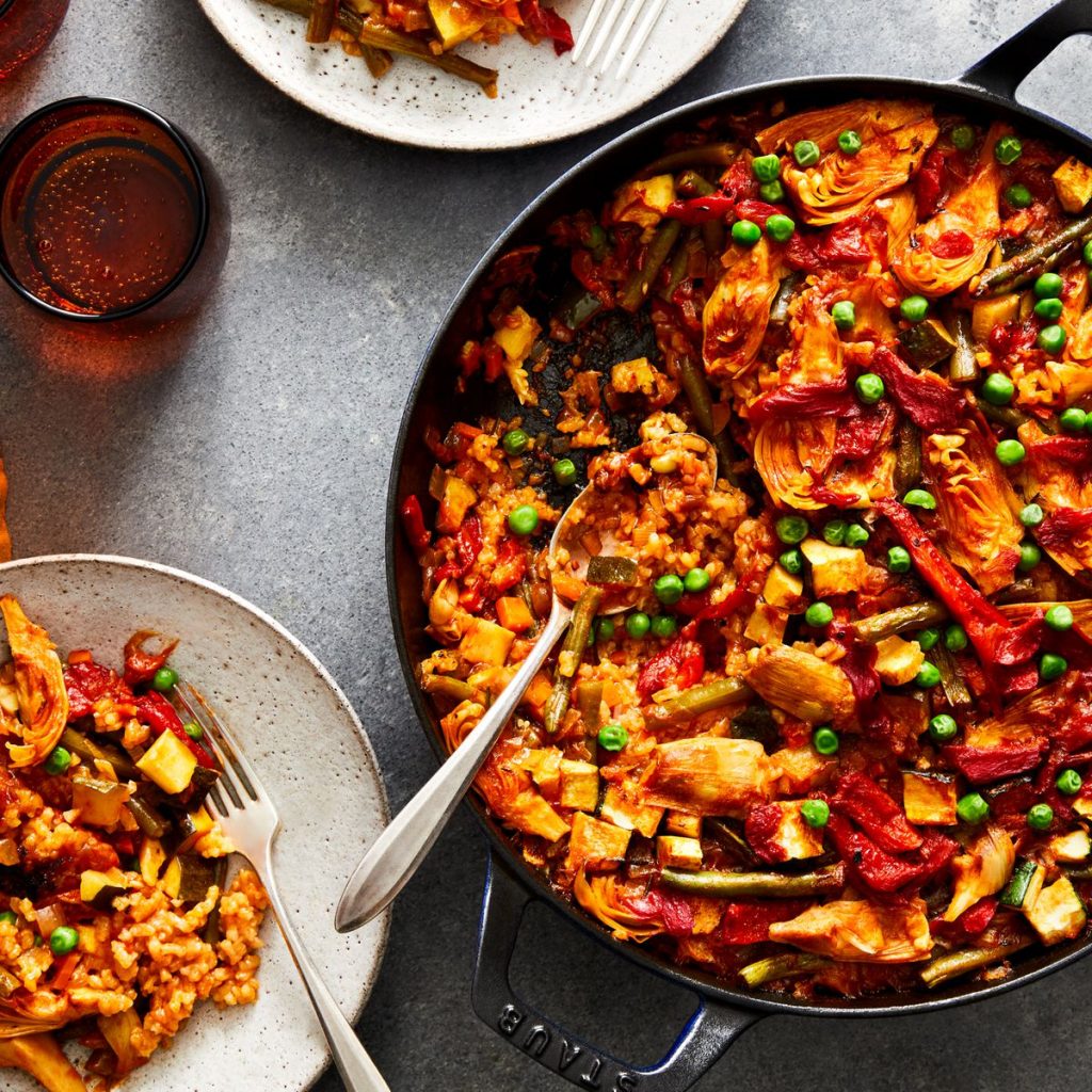 Vegetable Paella - themediterraneaneats.com